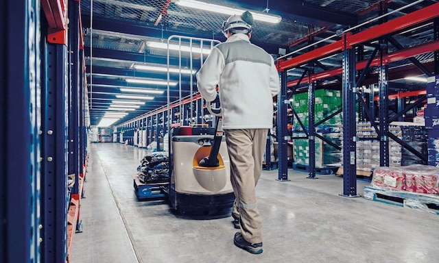 Los túneles de picking agilizan la preparación de pedidos - Mecalux.es