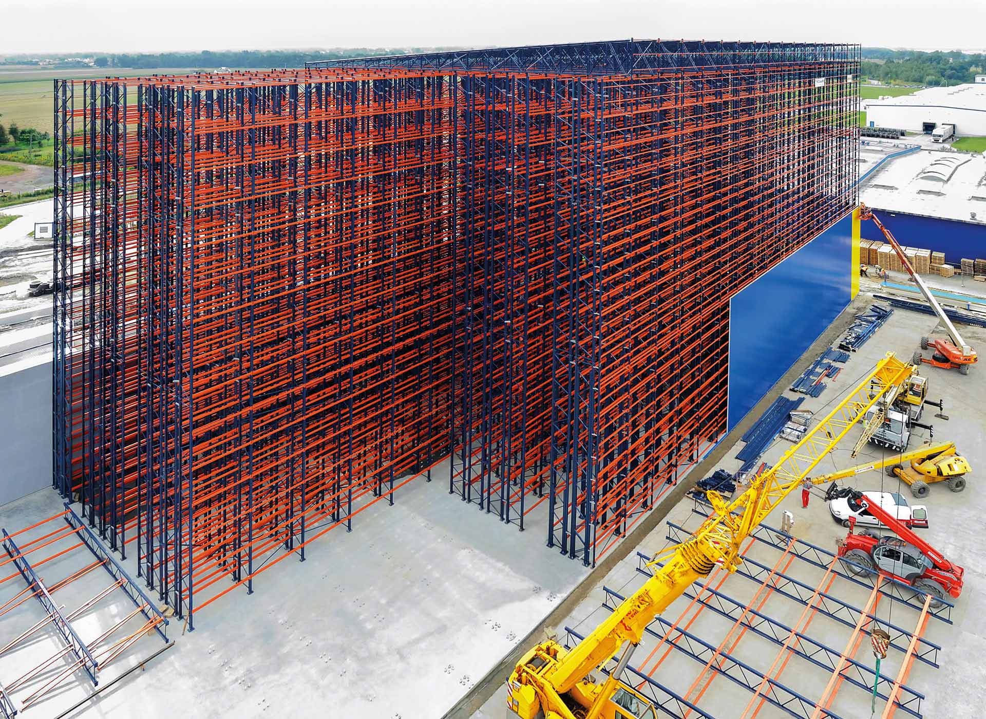 Almacenes autoportantes / Estanterías autoportantes - Mecalux.es